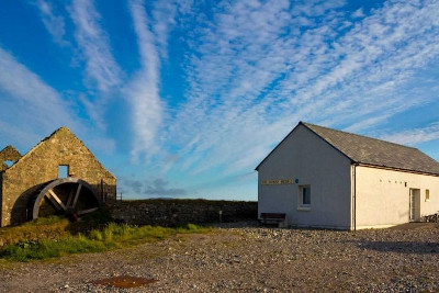 Small Isles, Coll and Tiree Hostels & Bunkhouses (Walkhighlands)