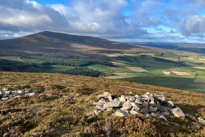 Little Conval and Meikle Conval, Dufftown (Walkhighlands)