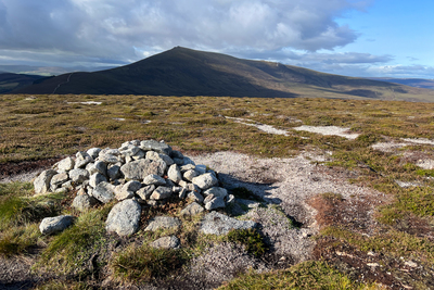 Little Conval and Meikle Conval, Dufftown (Walkhighlands)