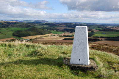 Dunsinane and King's Seat, Collace (Walkhighlands)